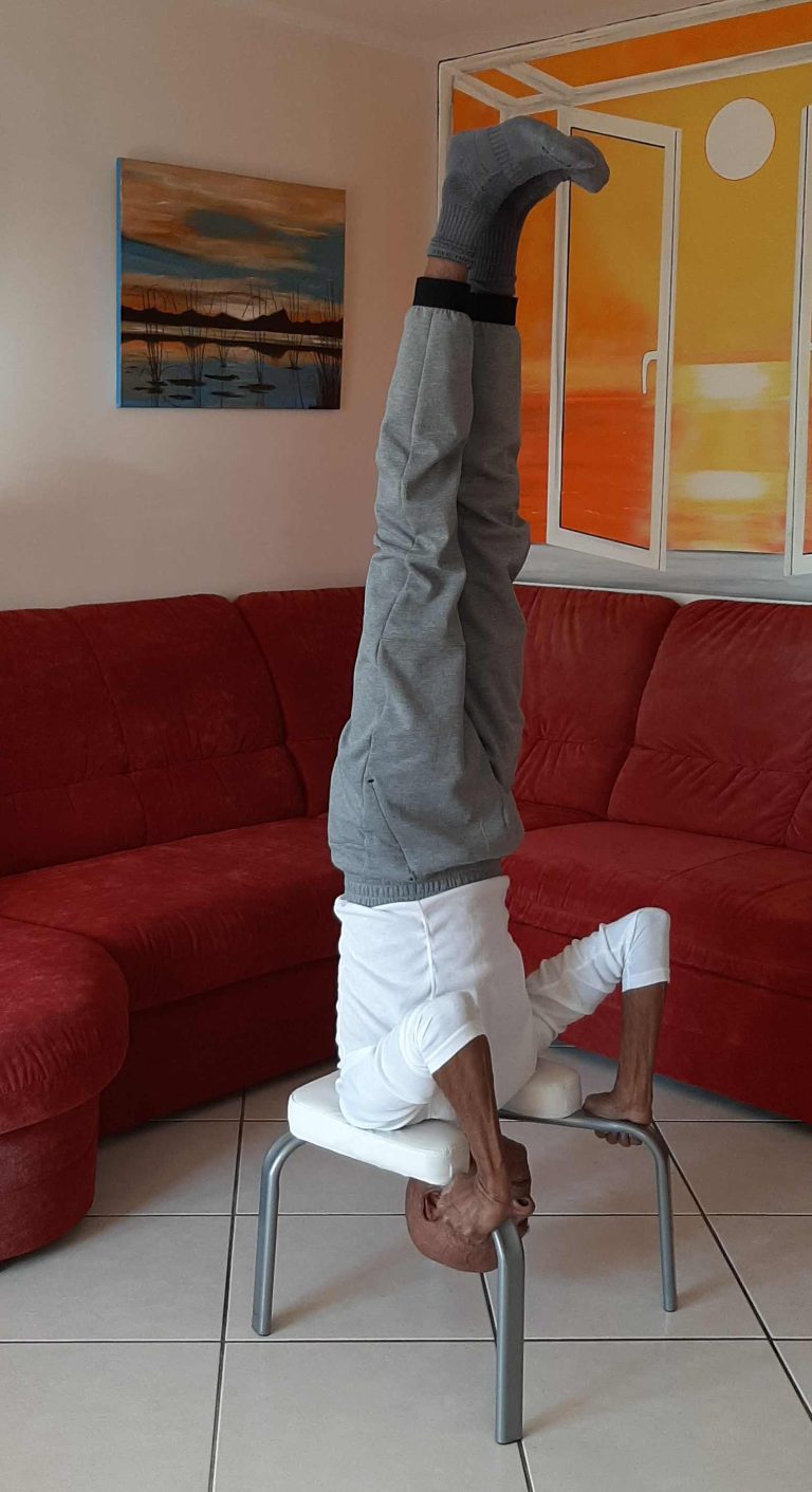 Posture du poirier en tabouret. de Bam Foolchund